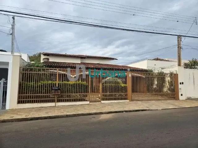 Casa / Sobrado para Locação em São Carlos/SP Centro 5 Quartos