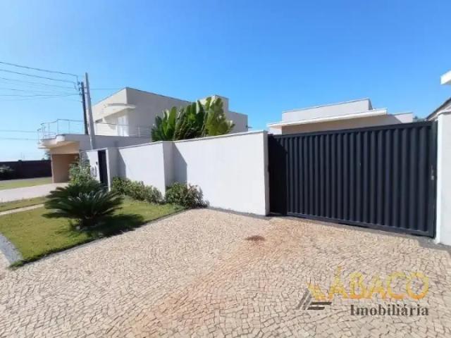 Casa / Sobrado para Locação em São Carlos/SP Condomínio Residencial Montreal 3 Quartos