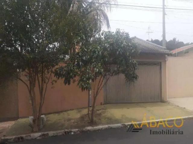 Casa / Sobrado para Locação em São Carlos/SP Residencial Samambaia 3 Quartos