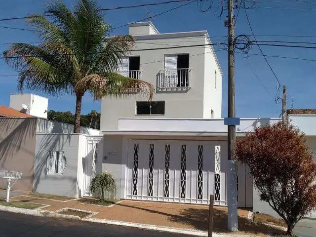 Casa / Sobrado para Locação em São Carlos/SP Residencial Samambaia 3 Quartos
