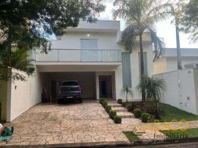 Casa / Sobrado para Locação em São Carlos/SP Residencial Samambaia 3 Quartos
