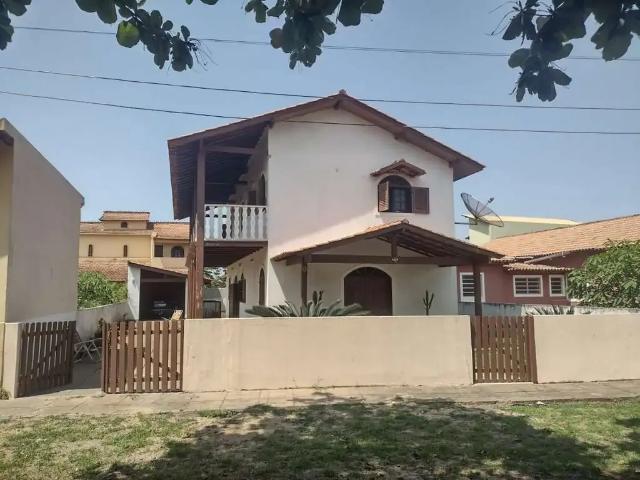 Casa / Sobrado para Locação em São Francisco de Itabapoana/RJ Praia de Santa Clara 4 Quartos