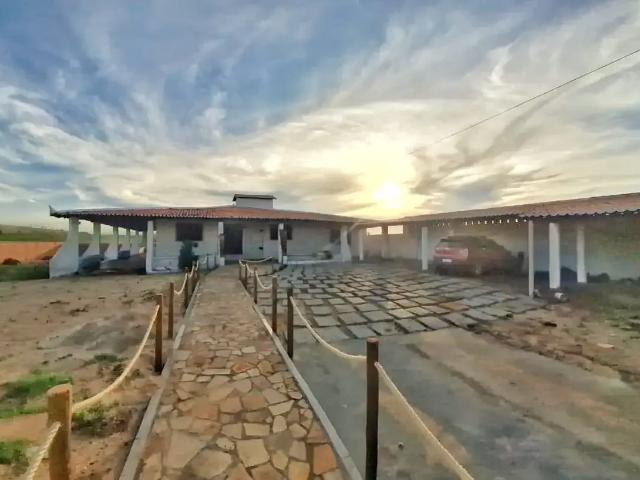 Casa / Sobrado para Locação em São Gonçalo do Amarante/CE Taíba 5 Quartos