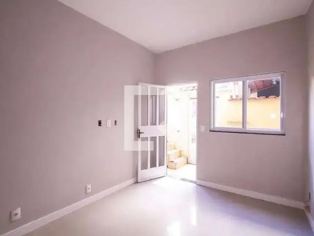 Casa / Sobrado para Locação em São Gonçalo/RJ Trindade 2 Quartos
