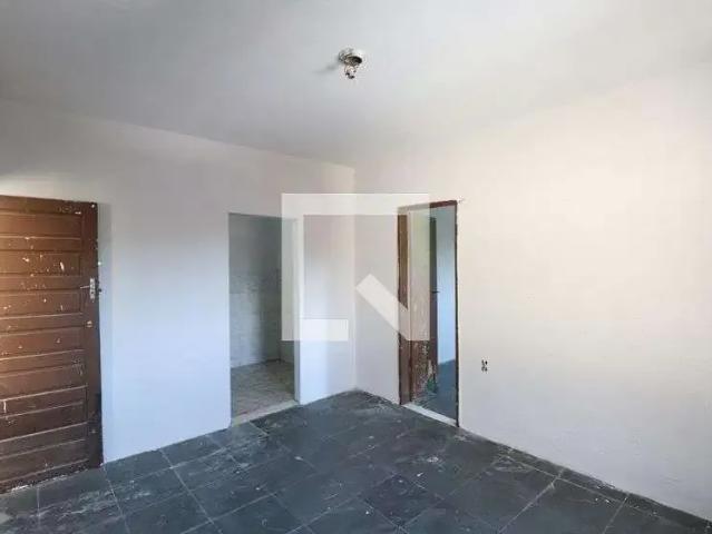Casa / Sobrado para Locação em São Gonçalo/RJ Trindade 2 Quartos