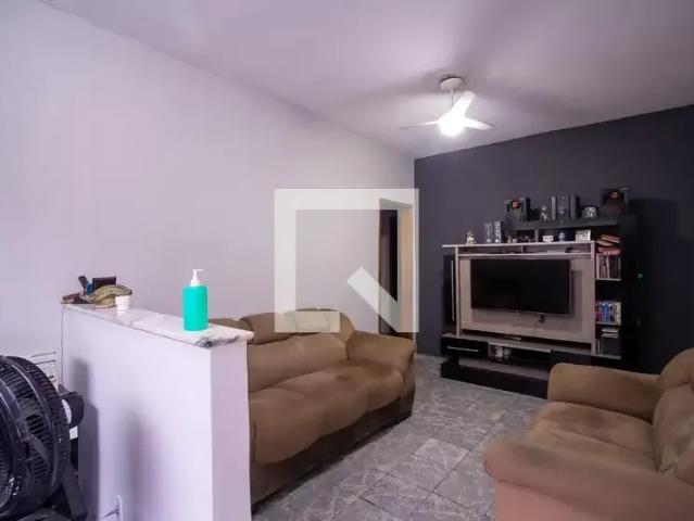 Casa / Sobrado para Locação em São Gonçalo/RJ Trindade 2 Quartos