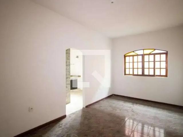 Casa / Sobrado para Locação em São Gonçalo/RJ Trindade 2 Quartos