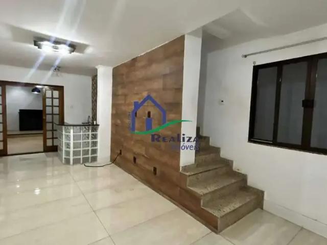 Casa / Sobrado para Locação em São Gonçalo/RJ Barro Vermelho 4 Quartos