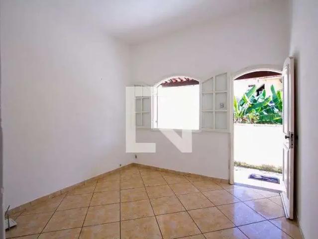 Casa / Sobrado para Locação em São Gonçalo/RJ Boa Vista 4 Quartos