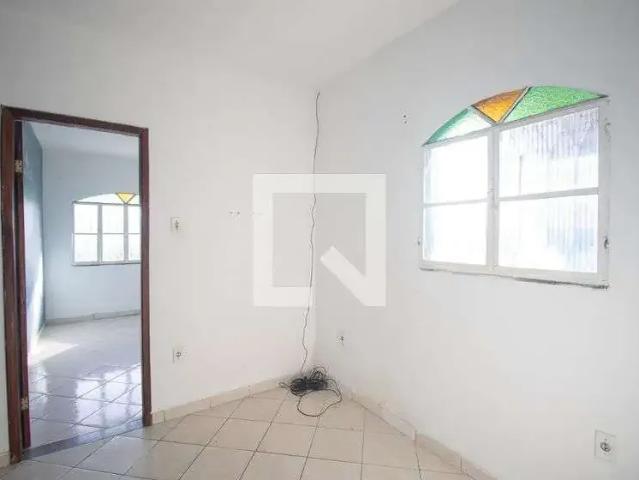 Casa / Sobrado para Locação em São Gonçalo/RJ Colubande 1 Quartos