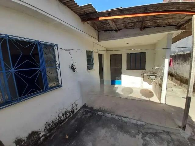 Casa / Sobrado para Locação em São Gonçalo/RJ Colubande 1 Quartos
