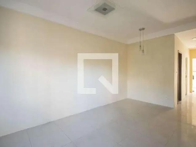 Casa / Sobrado para Locação em São Gonçalo/RJ Covanca 2 Quartos