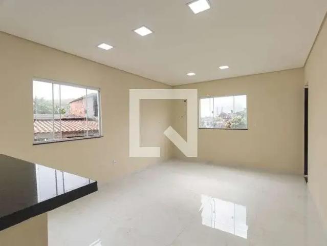 Casa / Sobrado para Locação em São Gonçalo/RJ Galo Branco 2 Quartos
