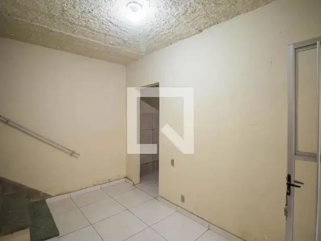 Casa / Sobrado para Locação em São Gonçalo/RJ Jardim Califórnia 4 Quartos