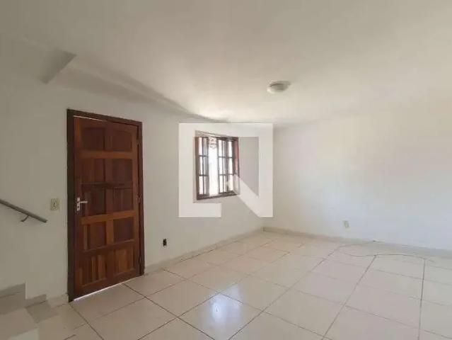 Casa / Sobrado para Locação em São Gonçalo/RJ Jardim Alcântara 3 Quartos