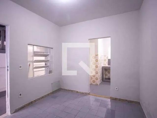 Casa / Sobrado para Locação em São Gonçalo/RJ Paraíso 1 Quartos
