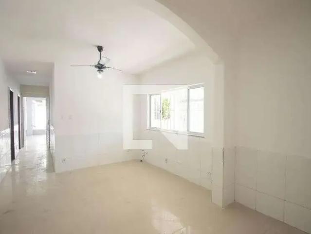 Casa / Sobrado para Locação em São Gonçalo/RJ Paraíso 2 Quartos