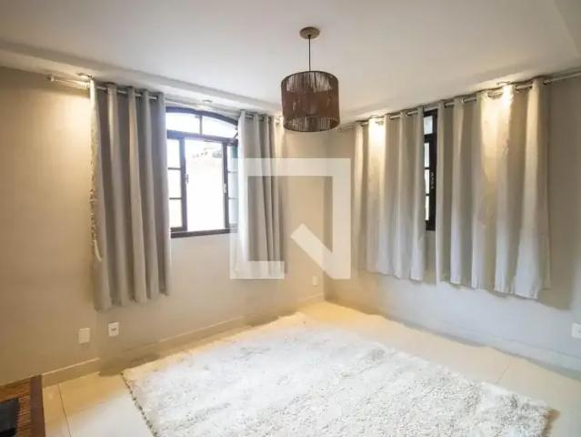 Casa / Sobrado para Locação em São Gonçalo/RJ Porto Novo 2 Quartos