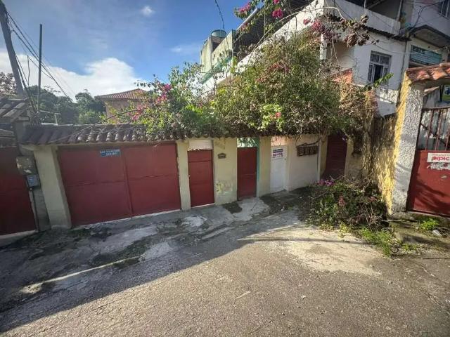 Casa / Sobrado para Locação em São Gonçalo/RJ Rio do Ouro 2 Quartos