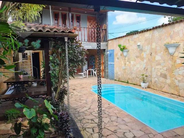 Casa / Sobrado para Locação em São Gonçalo/RJ Rio do Ouro 3 Quartos