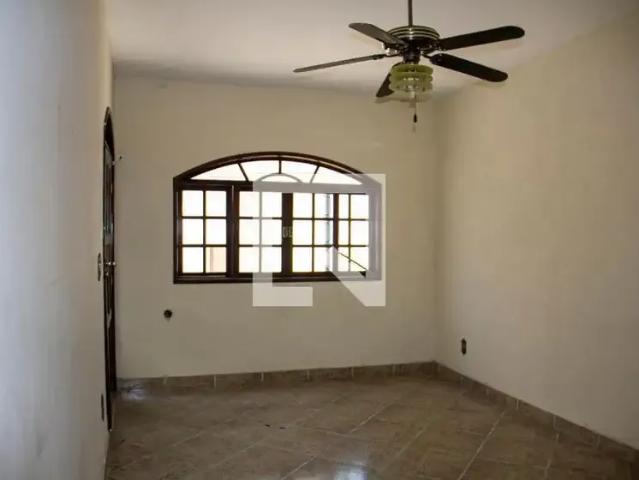 Casa / Sobrado para Locação em São Gonçalo/RJ Rocha 2 Quartos