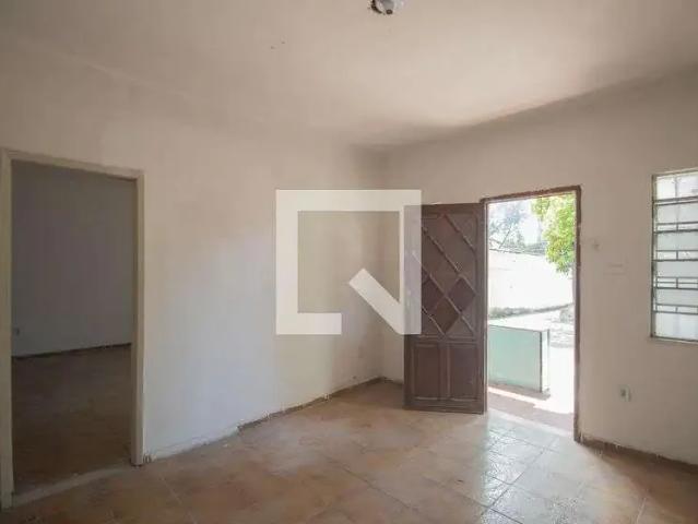 Casa / Sobrado para Locação em São Gonçalo/RJ Rocha 3 Quartos