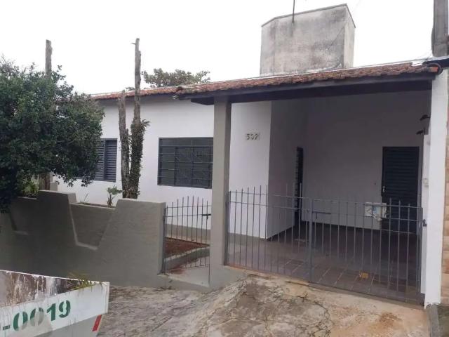 Casa / Sobrado para Locação em São João da Boa Vista/SP Jardim Vila Rica 2 Quartos