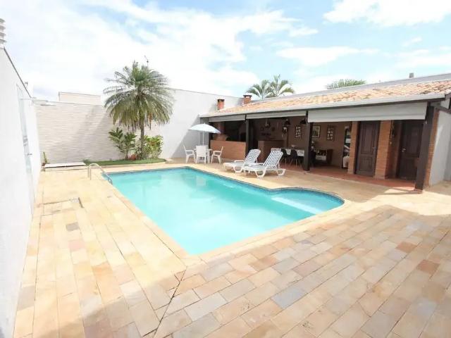 Casa / Sobrado para Locação em São João da Boa Vista/SP Parque Colina da Mantiqueira 3 Quartos