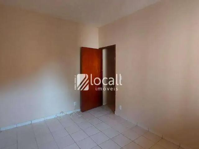 Casa / Sobrado para Locação em São José do Rio Preto/SP Conjunto Habitacional São Deocleciano 2 Quartos