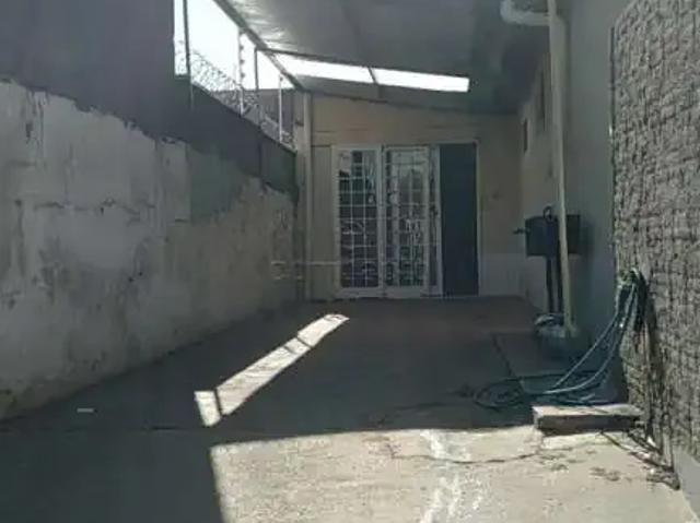 Casa / Sobrado para Locação em São José do Rio Preto/SP Conjunto Habitacional São José do Rio Preto 2 Quartos