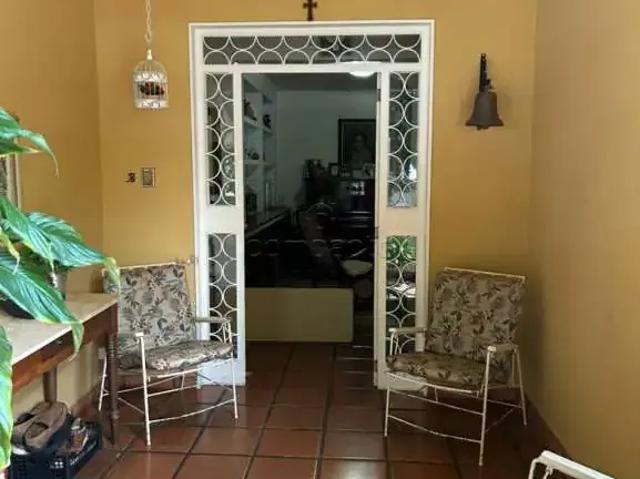 Casa / Sobrado para Locação em São José do Rio Preto/SP Centro 4 Quartos