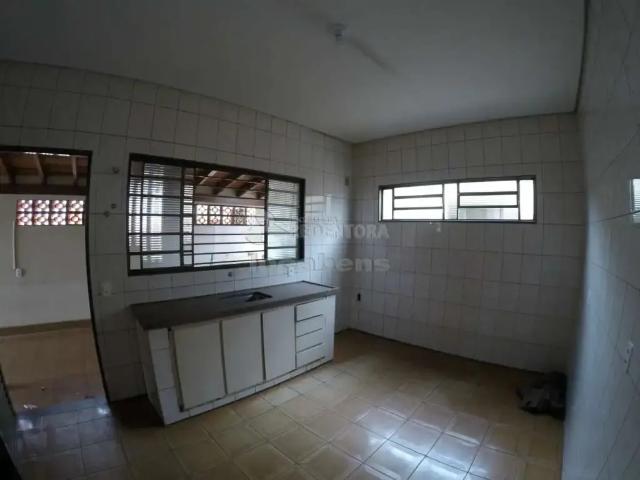 Casa / Sobrado para Locação em São José do Rio Preto/SP Boa Vista 3 Quartos