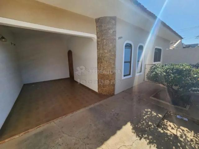 Casa / Sobrado para Locação em São José do Rio Preto/SP Bom Jardim 3 Quartos
