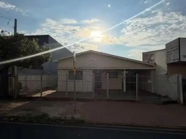 Casa / Sobrado para Locação em São José do Rio Preto/SP Higienópolis 3 Quartos