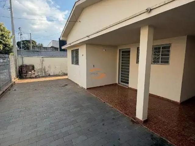 Casa / Sobrado para Locação em São José do Rio Preto/SP Higienópolis 3 Quartos