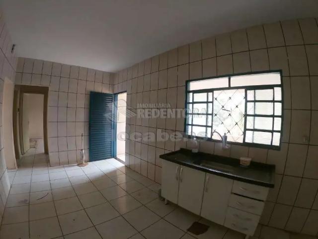 Casa / Sobrado para Locação em São José do Rio Preto/SP Jardim Maria Lúcia 2 Quartos