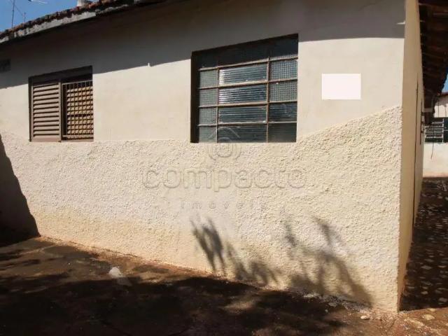 Casa / Sobrado para Locação em São José do Rio Preto/SP Jardim Ouro Verde 2 Quartos