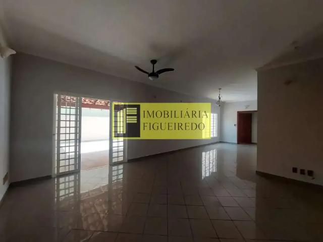 Casa / Sobrado para Locação em São José do Rio Preto/SP Jardim Aclimação 3 Quartos