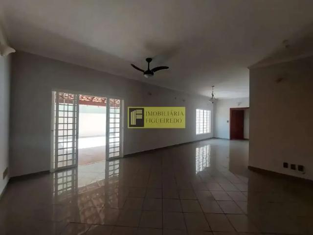 Casa / Sobrado para Locação em São José do Rio Preto/SP Jardim Aclimação 3 Quartos
