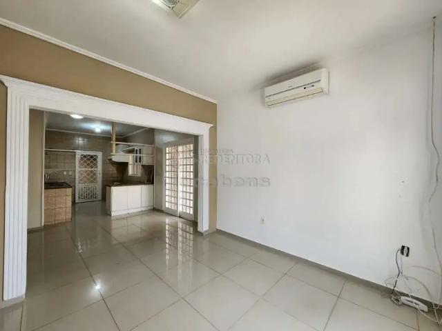 Casa / Sobrado para Locação em São José do Rio Preto/SP Jardim Bordon 3 Quartos