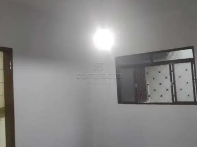 Casa / Sobrado para Locação em São José do Rio Preto/SP Jardim Caparroz 2 Quartos