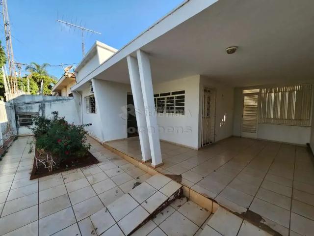 Casa / Sobrado para Locação em São José do Rio Preto/SP Jardim Europa 3 Quartos