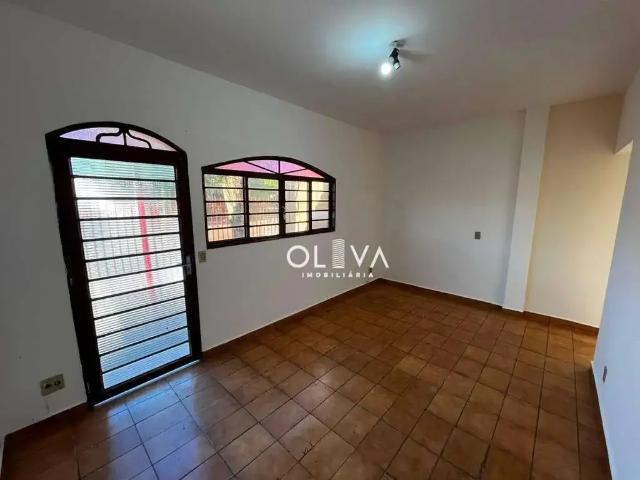 Casa / Sobrado para Locação em São José do Rio Preto/SP Jardim Soraia 2 Quartos