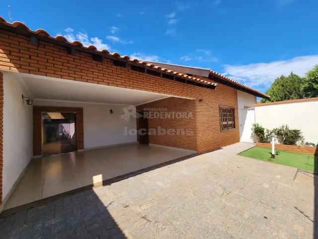 Casa / Sobrado para Locação em São José do Rio Preto/SP Jardim Tarraf II 3 Quartos
