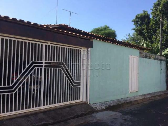 Casa / Sobrado para Locação em São José do Rio Preto/SP Jardim Urupês 4 Quartos