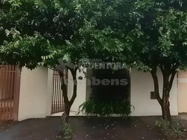 Casa / Sobrado para Locação em São José do Rio Preto/SP Parque das Aroeiras II 2 Quartos