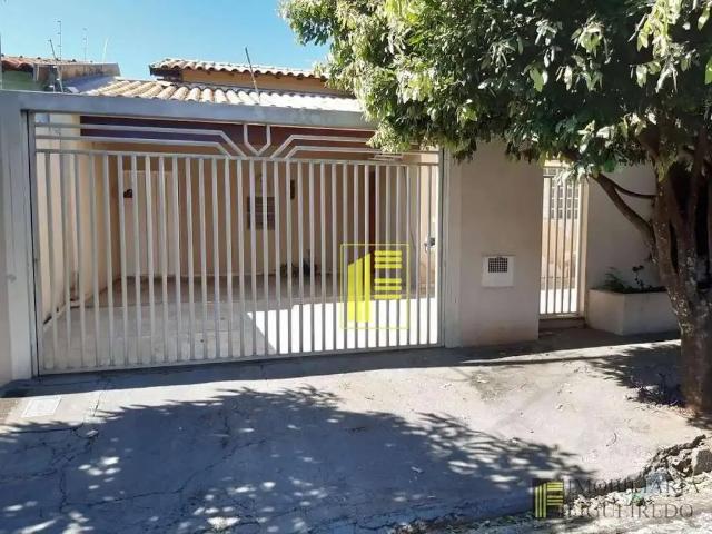 Casa / Sobrado para Locação em São José do Rio Preto/SP Parque das Aroeiras II 3 Quartos