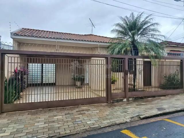 Casa / Sobrado para Locação em São José do Rio Preto/SP Parque Industrial 3 Quartos