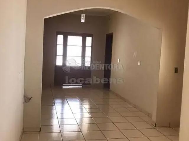 Casa / Sobrado para Locação em São José do Rio Preto/SP Parque Industrial 4 Quartos