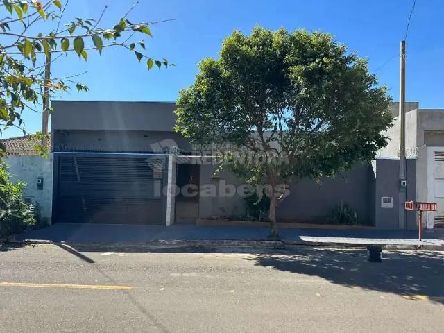 Casa / Sobrado para Locação em São José do Rio Preto/SP Parque Residencial da Fraternidade 3 Quartos